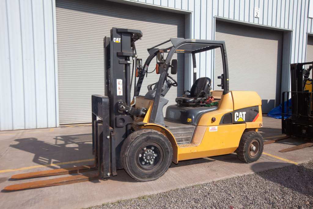 Grúas Horquilla a diesel | Finning Chile